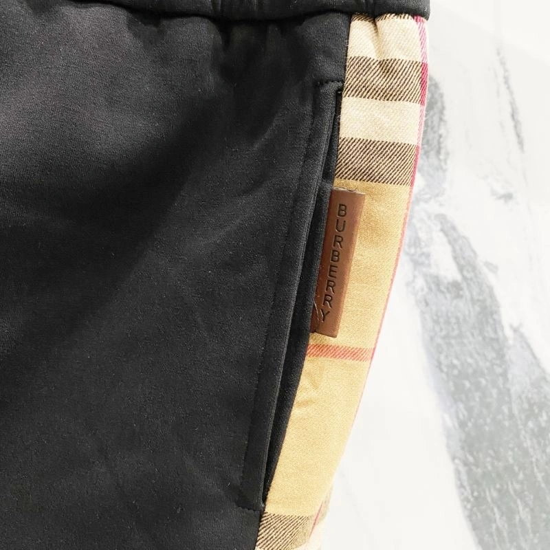 Bargain Burberry Short Pants