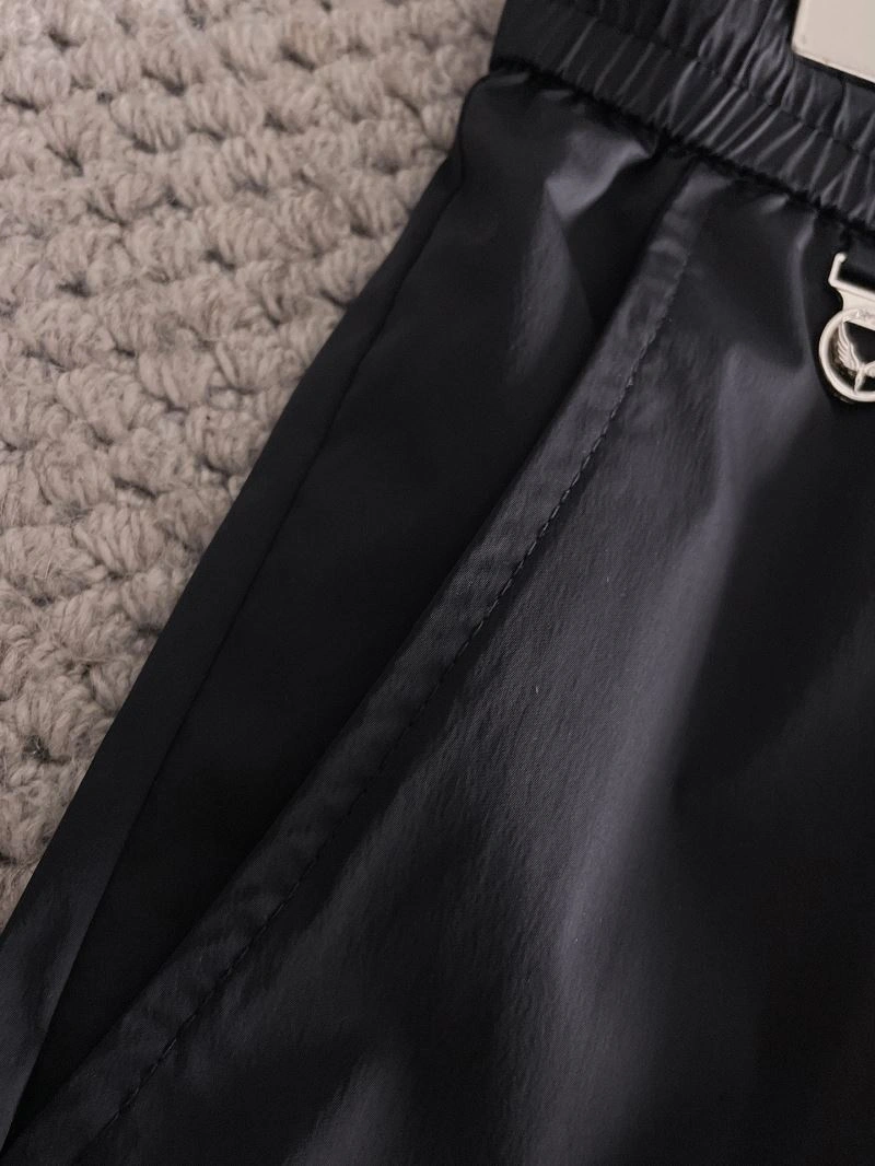Accurate model Burberry Short Pants