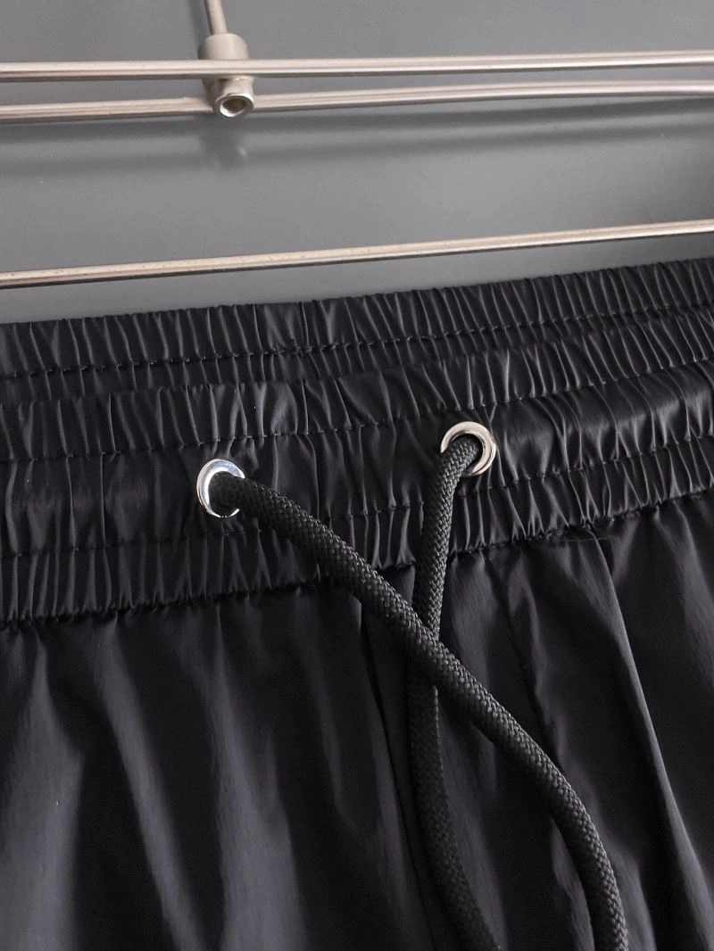 Accurate model Burberry Short Pants