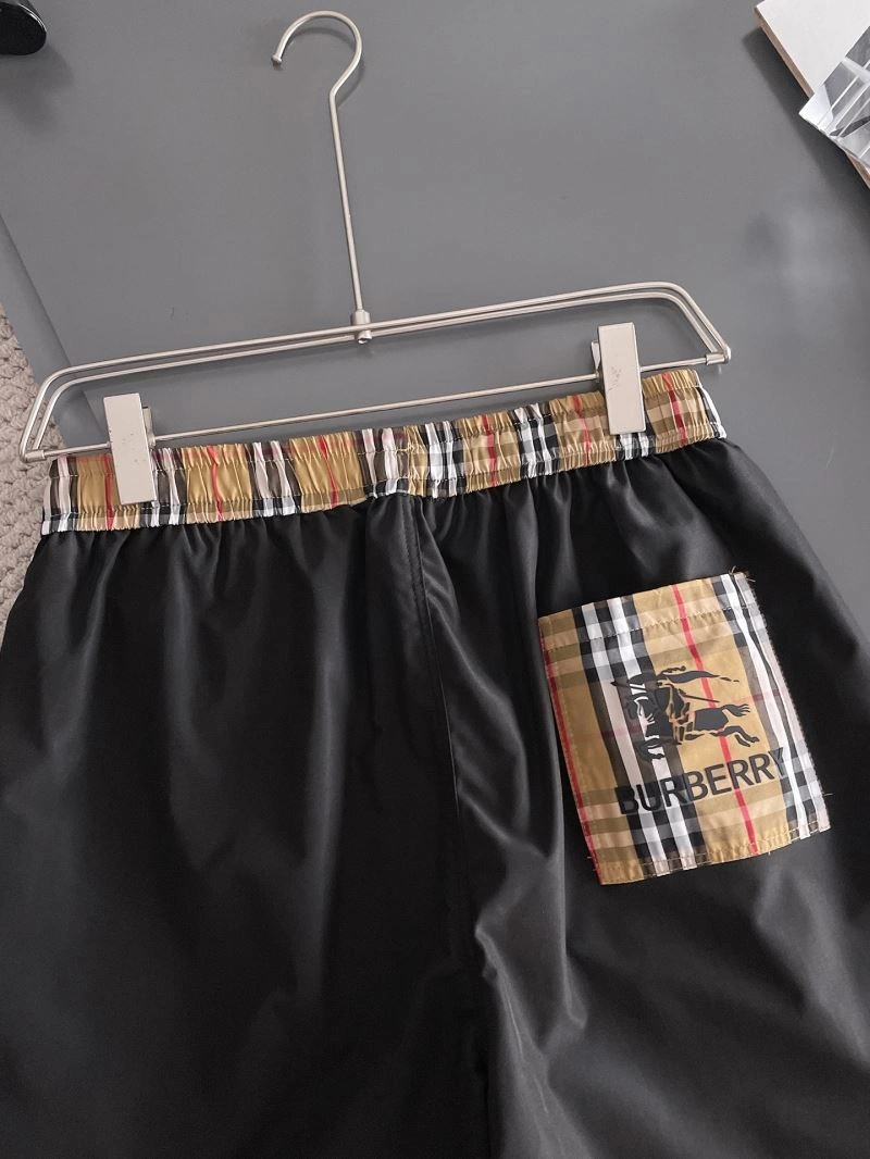 Accurate model Burberry Short Pants