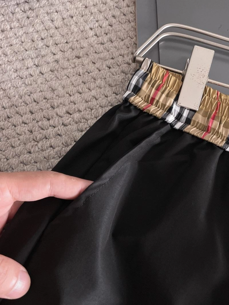 Accurate model Burberry Short Pants
