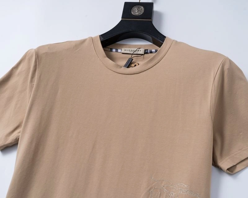 Bargain Burberry Short Suits