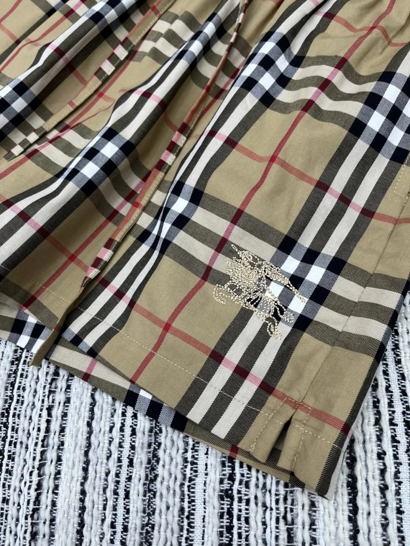Accurate model Burberry Short Suits