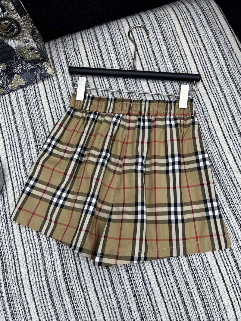Accurate model Burberry Short Suits