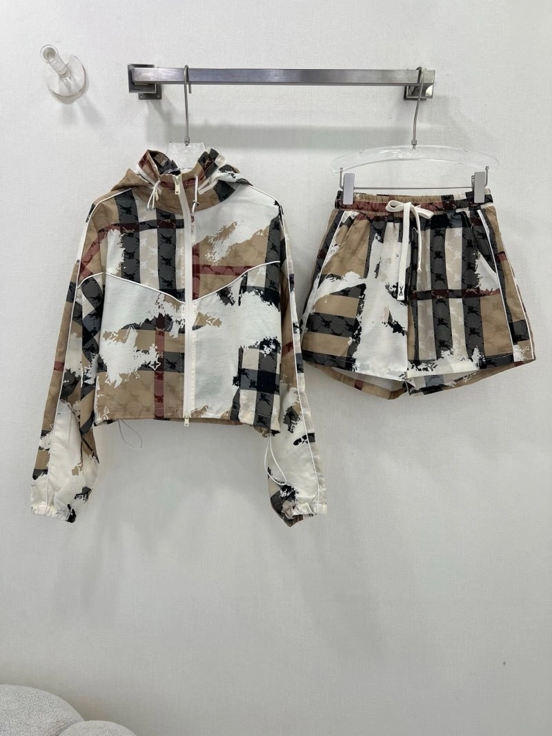 Burberry Short Suits