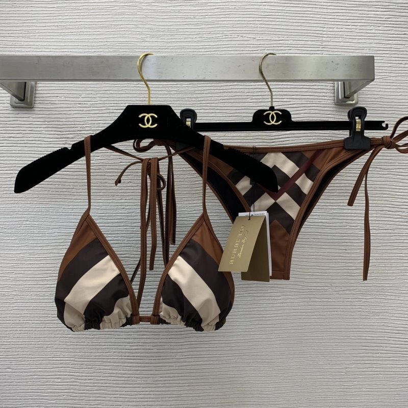 Burberry Short Suits