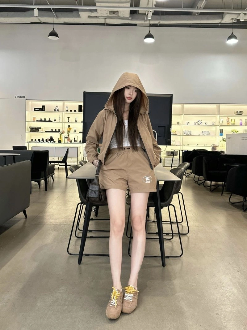 Burberry Short Suits