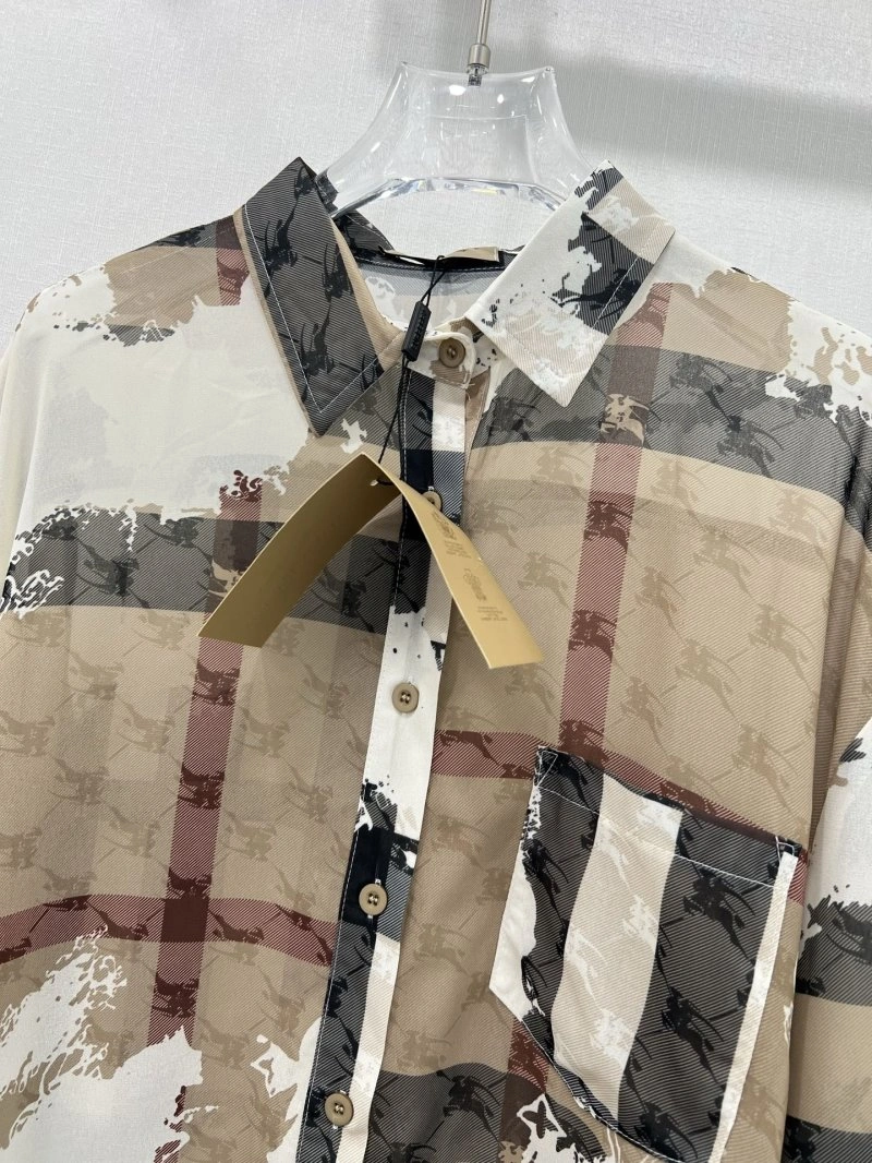 Original Burberry Short Suits