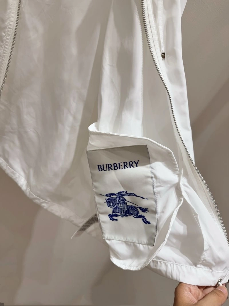 Bargain Burberry Short Suits