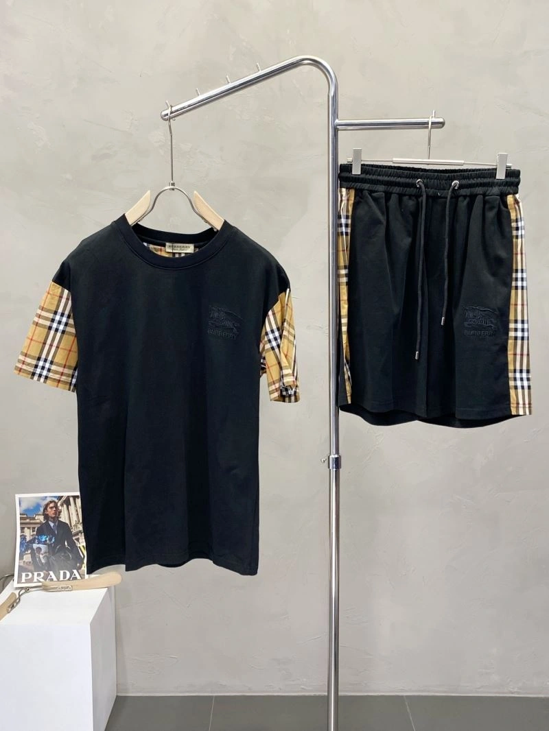 Burberry Short Suits