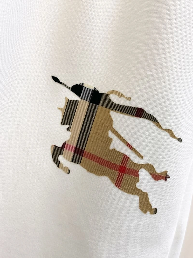 Low-cost Burberry Short Suits
