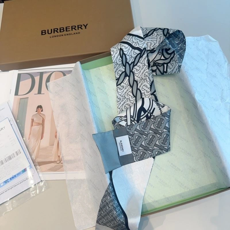 Low-cost Burberry Silk