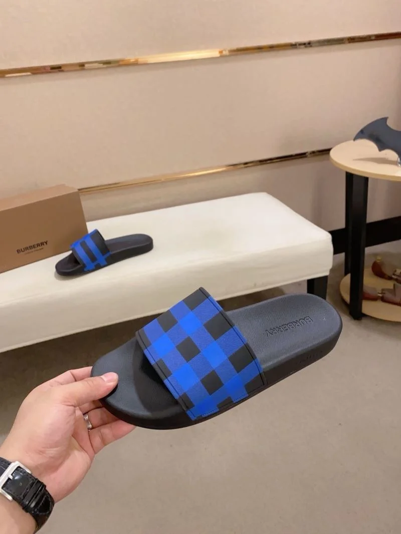 Exact replica Burberry Slippers