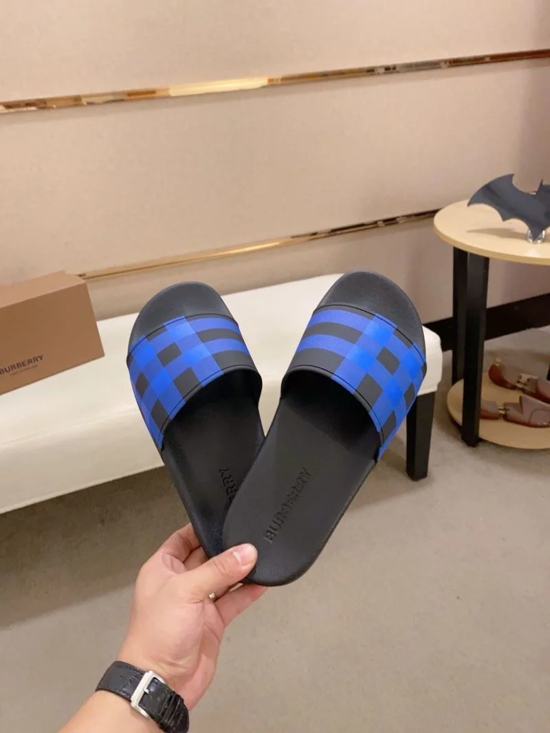 Exact replica Burberry Slippers