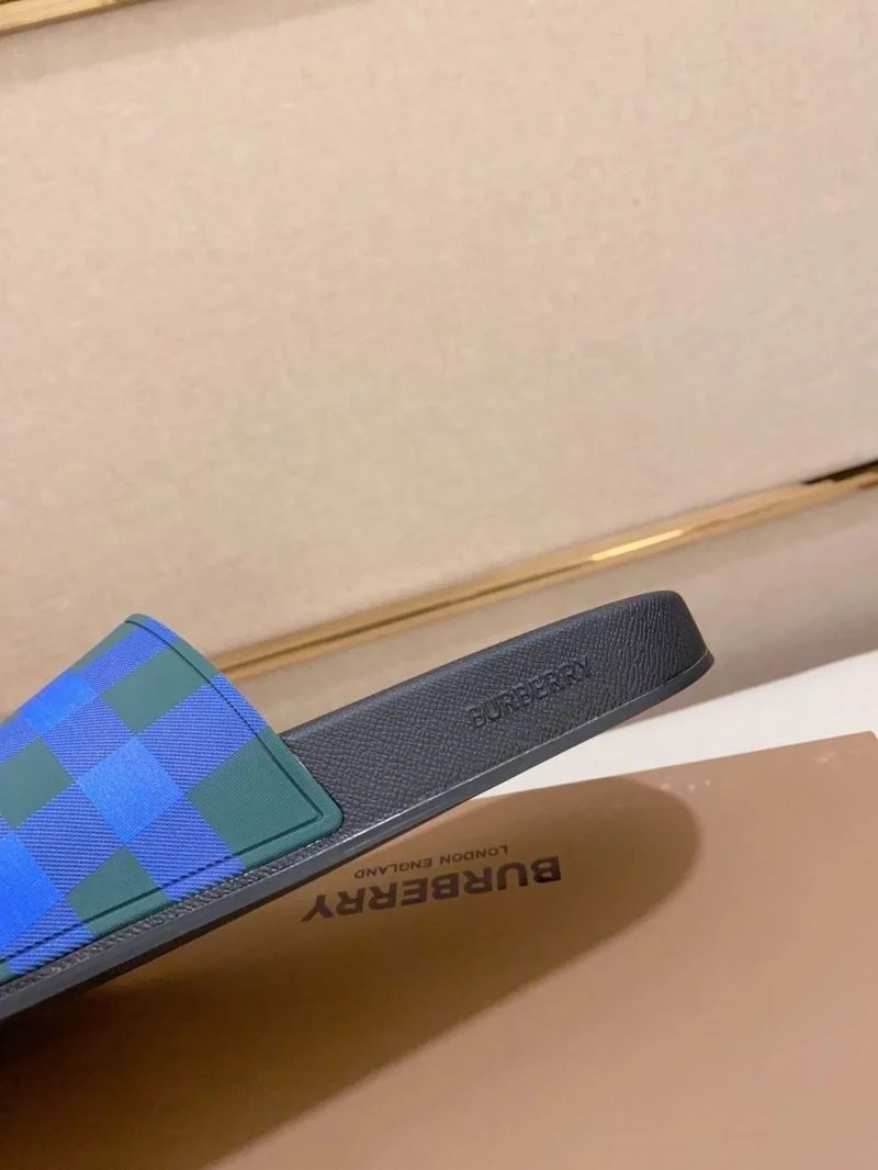 Factory-made Burberry Slippers