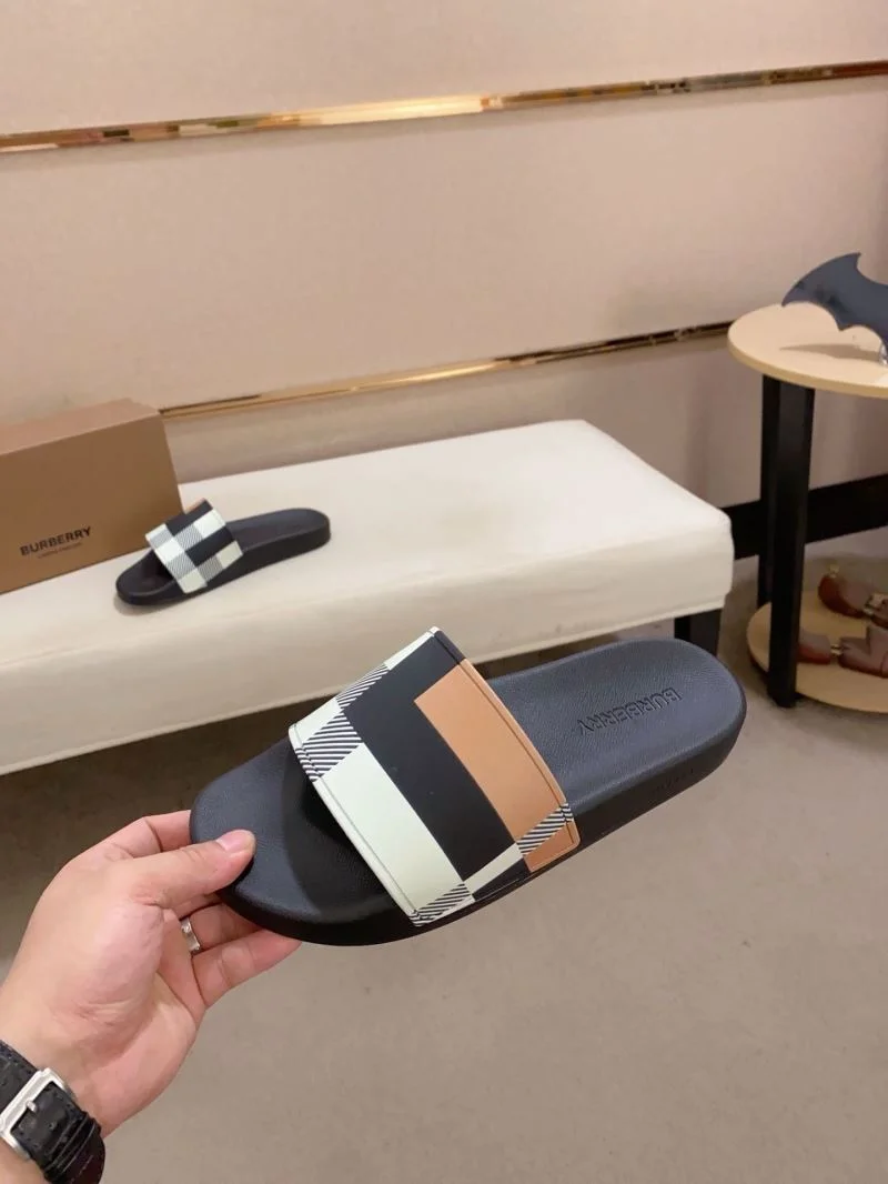 Brand-original Burberry Slippers
