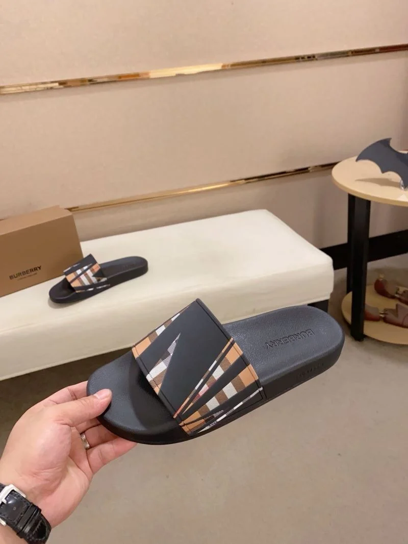 Cut-rate Burberry Slippers