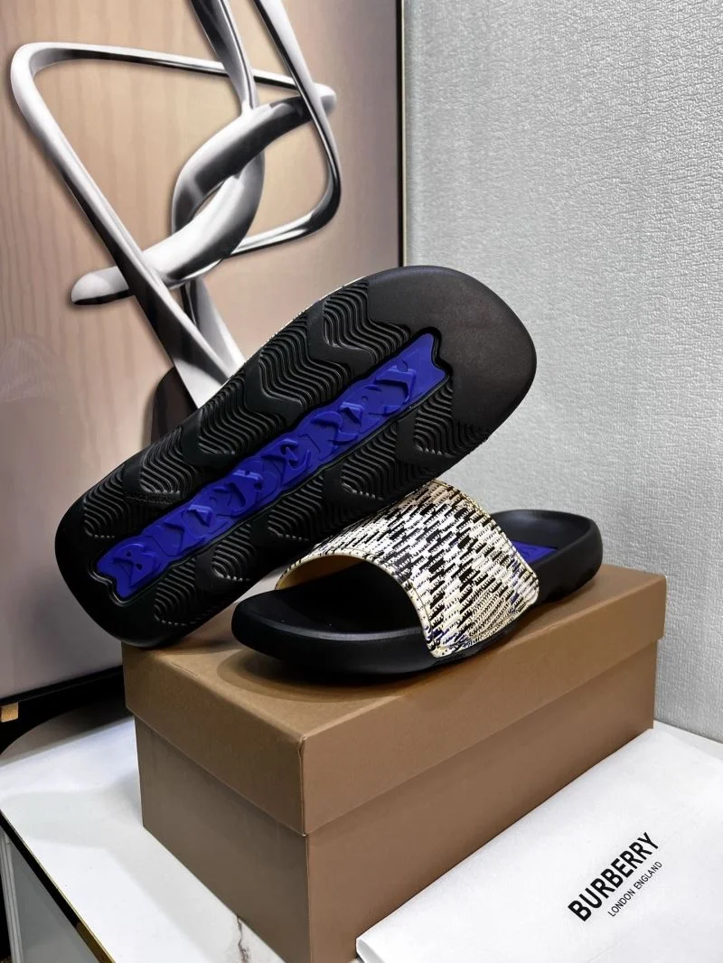 Bargain Burberry Slippers