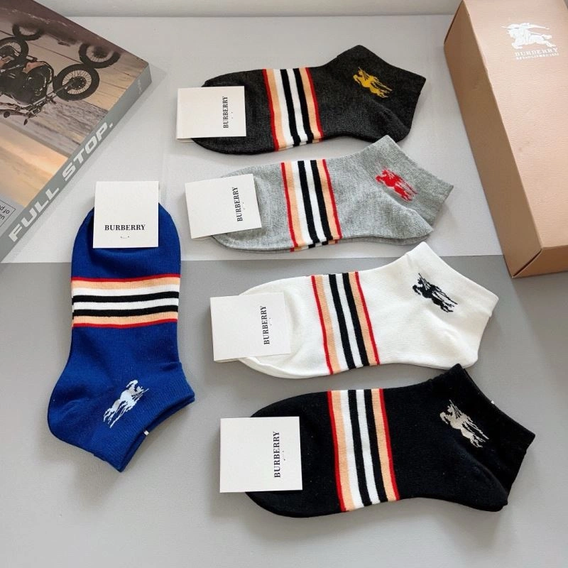Precise copy Burberry Socks