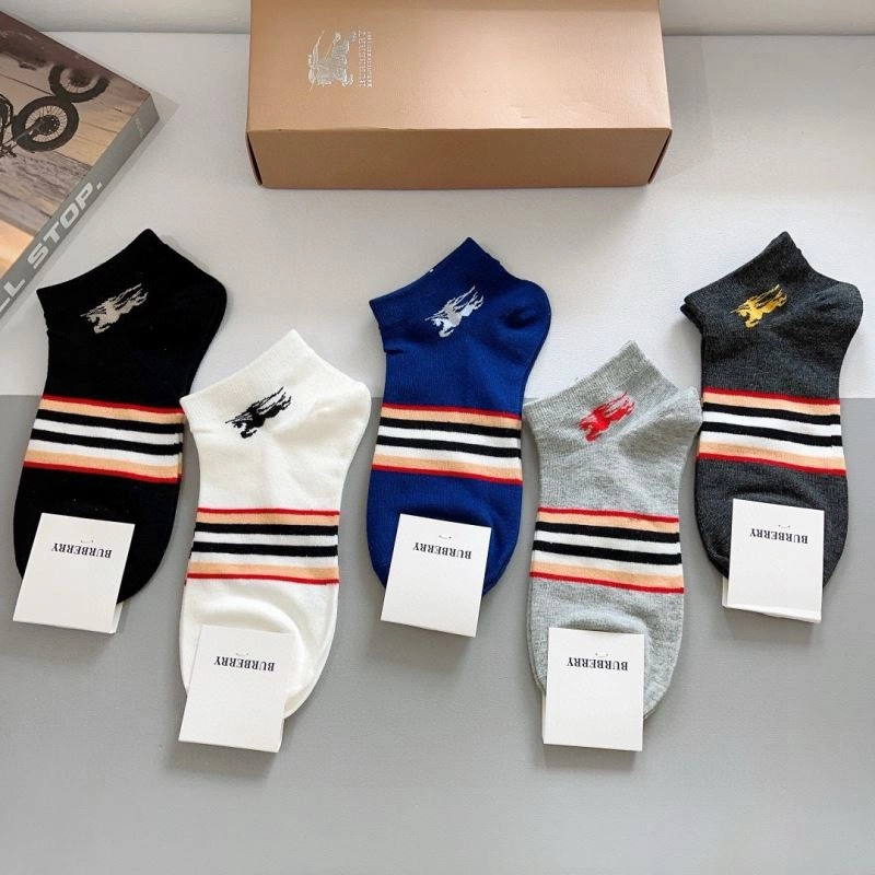 Precise copy Burberry Socks