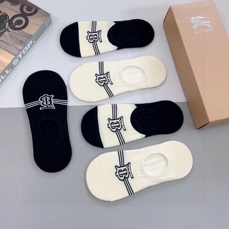Exact replica Burberry Socks
