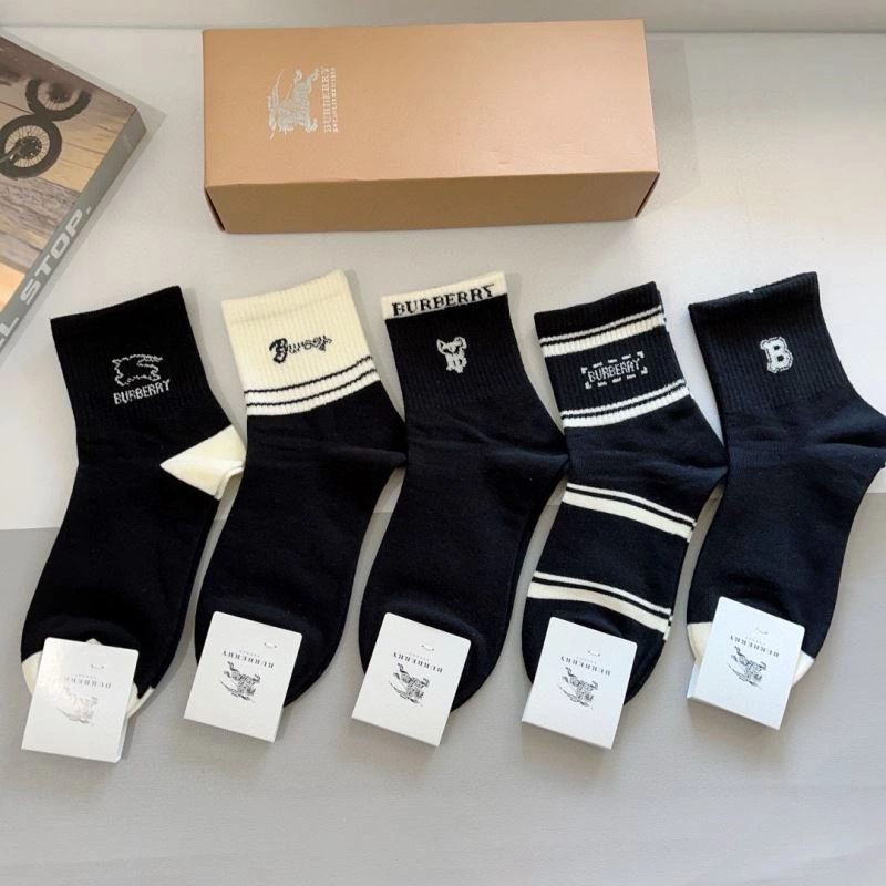 Low-cost Burberry Socks