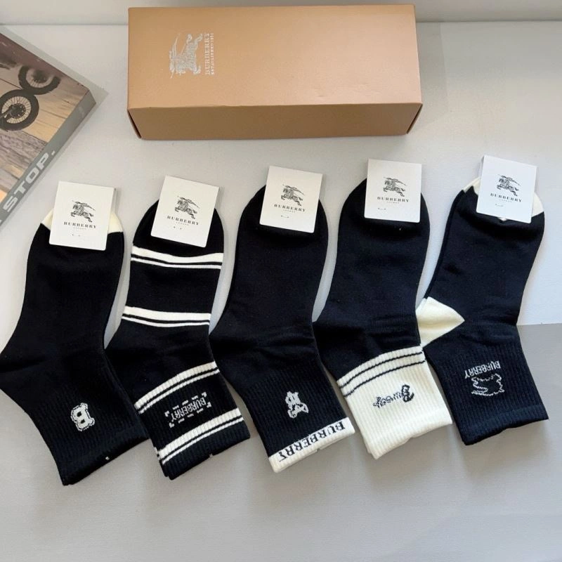 Low-cost Burberry Socks