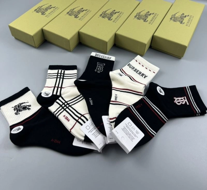 Exact replica Burberry Socks