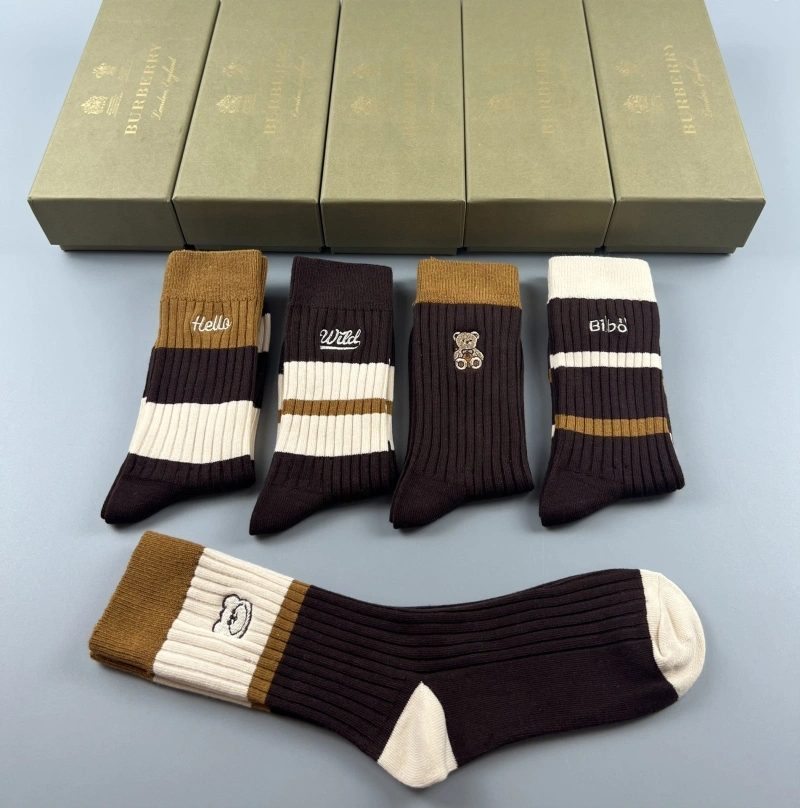 1:1 copy Burberry Socks