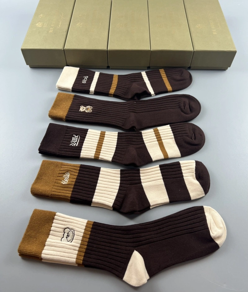 1:1 copy Burberry Socks
