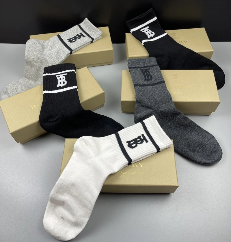 Top match Burberry Socks