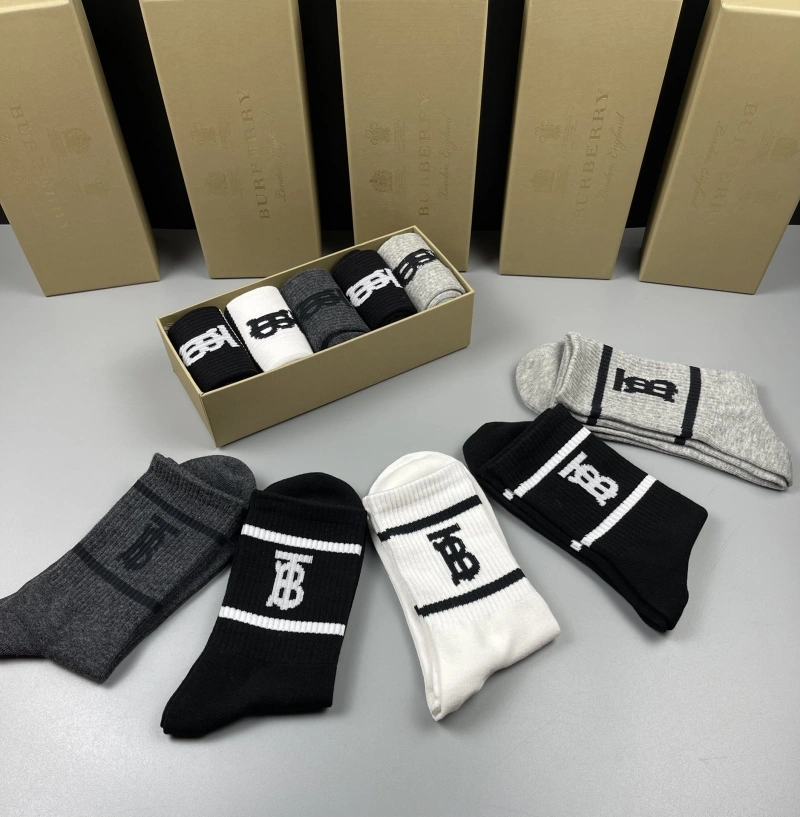 Top match Burberry Socks