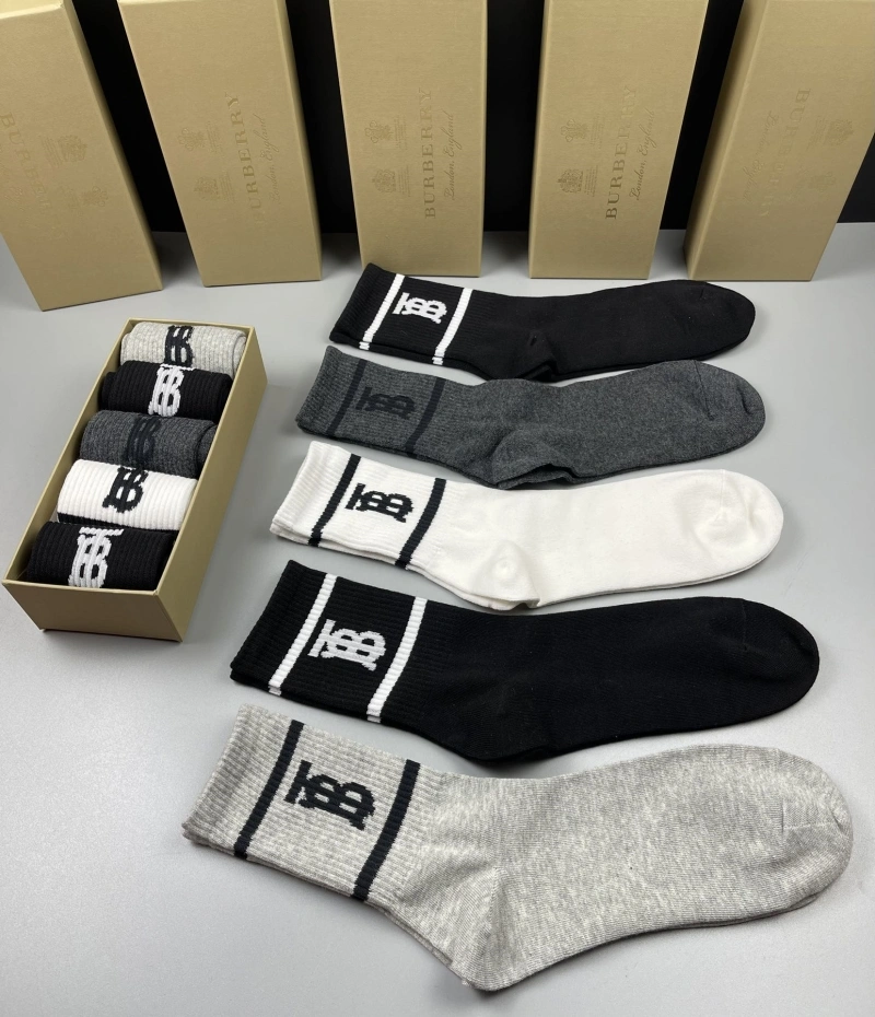 Top match Burberry Socks