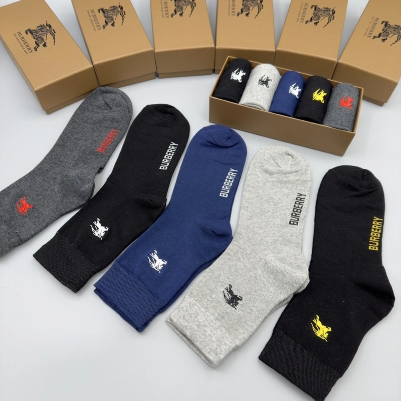 Precise copy Burberry Socks