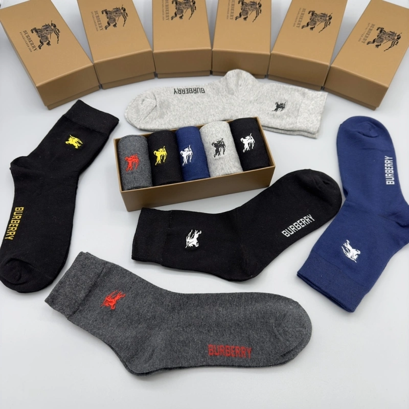 Precise copy Burberry Socks