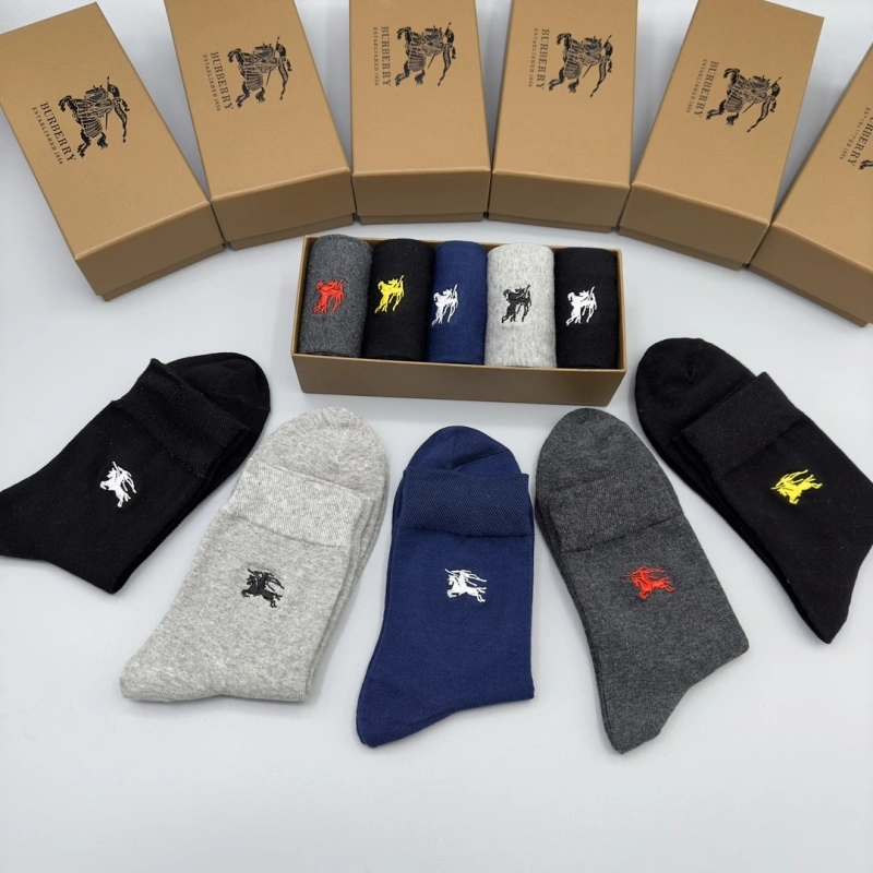 Precise copy Burberry Socks