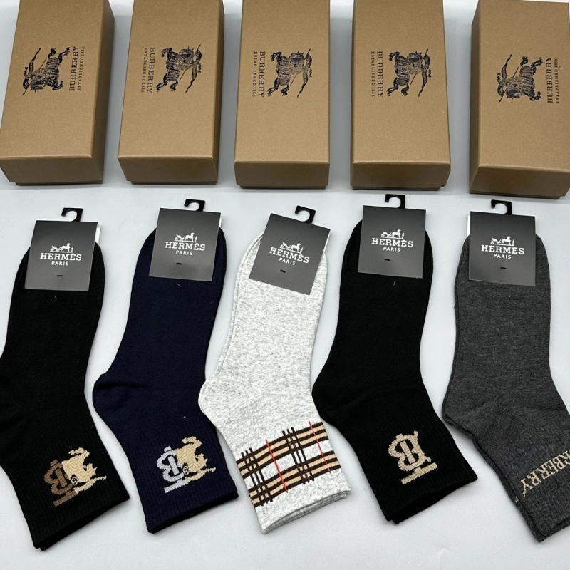 Factory-made Burberry Socks