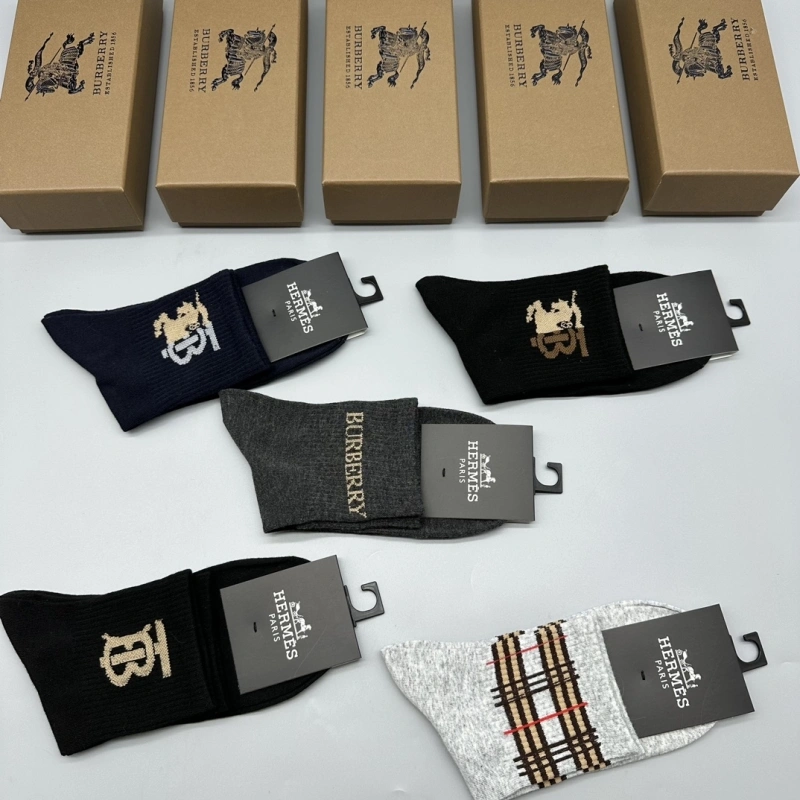 Factory-made Burberry Socks