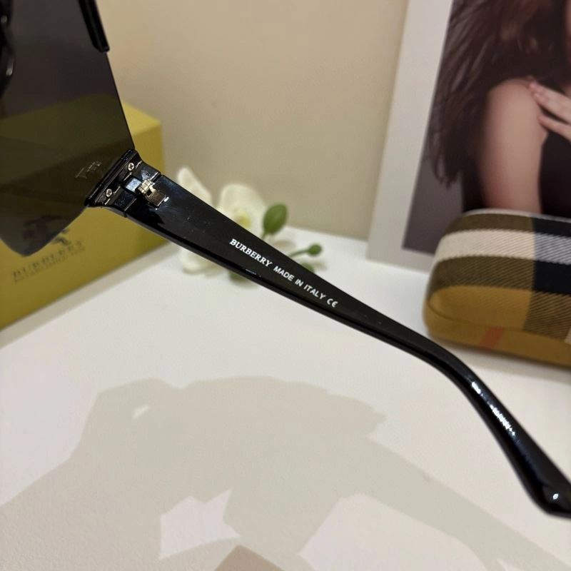 Reasonably priced Burberry Sunglasses
