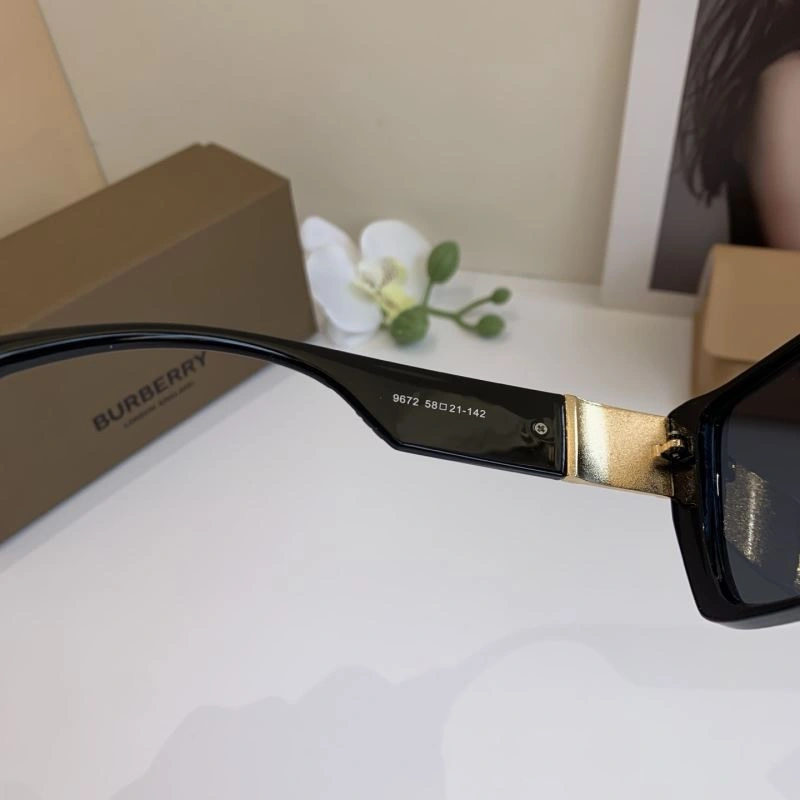 Precise copy Burberry Sunglasses
