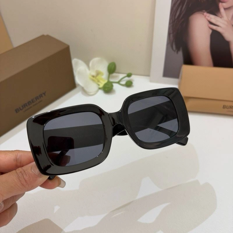 High fidelity Burberry Sunglasses
