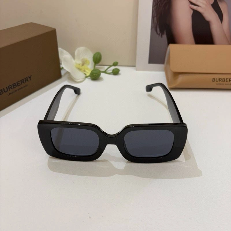 High fidelity Burberry Sunglasses