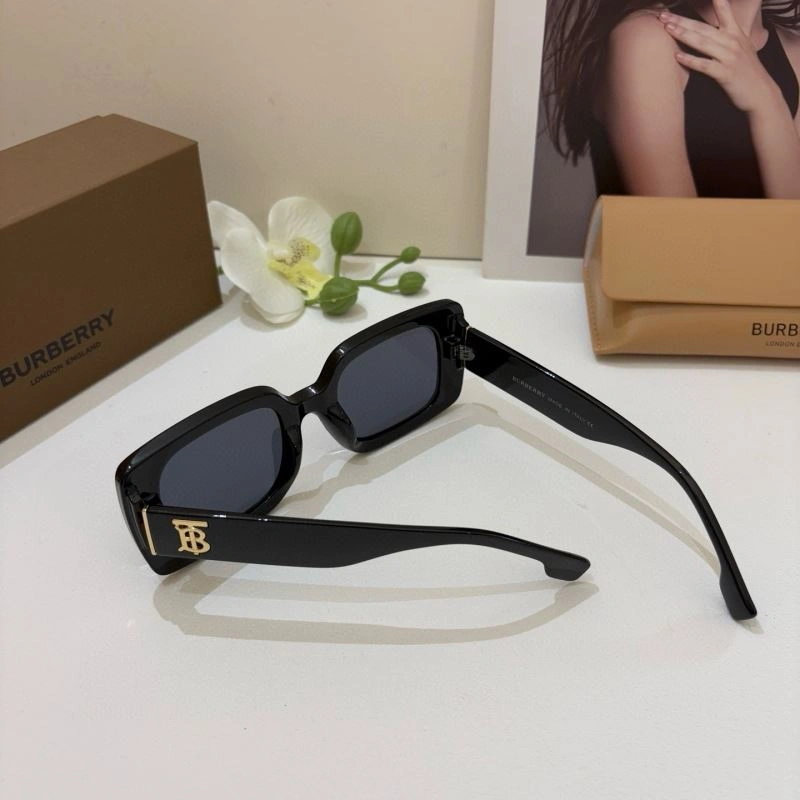 High fidelity Burberry Sunglasses