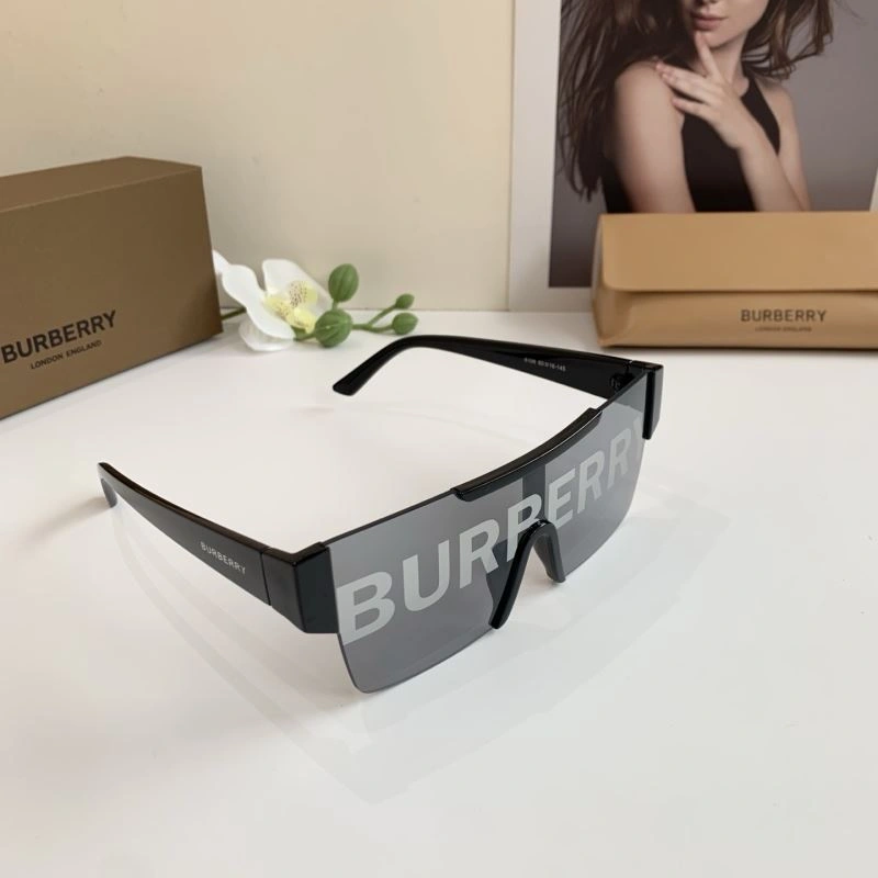 Top match Burberry Sunglasses