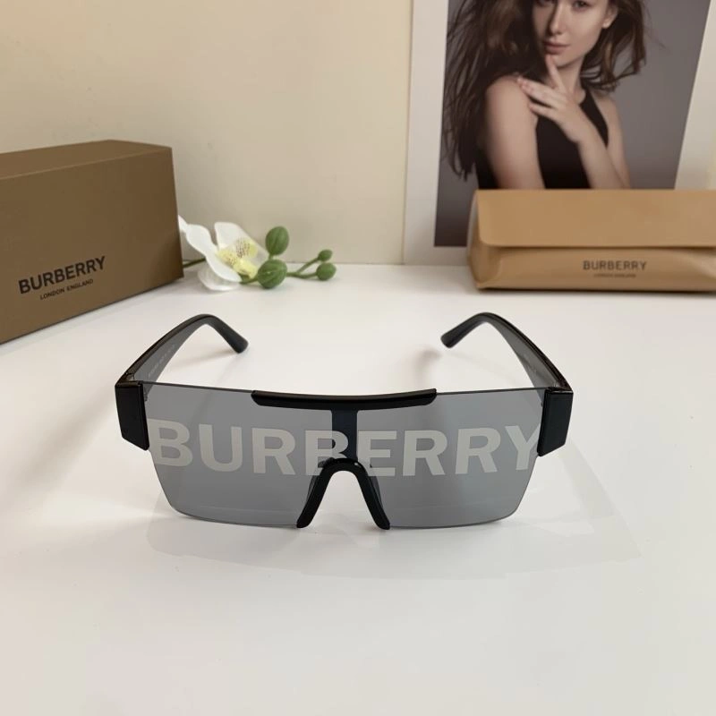 Top match Burberry Sunglasses