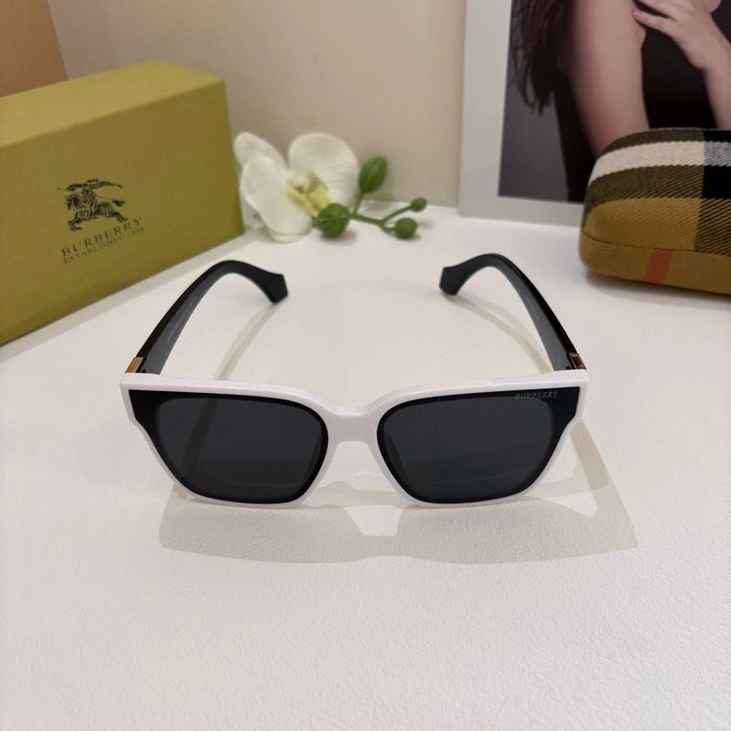 Precise copy Burberry Sunglasses
