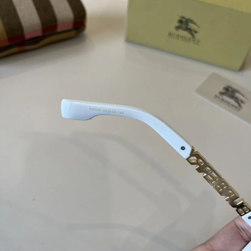 Low-cost Burberry Sunglasses
