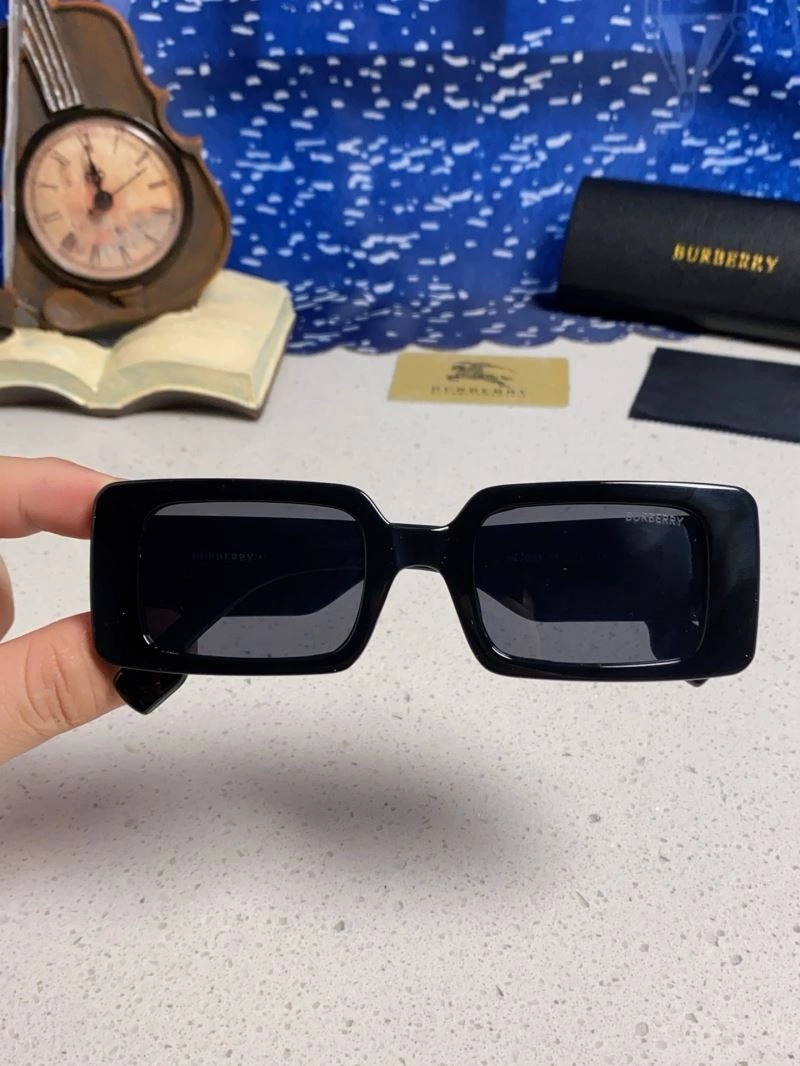 High accuracy Burberry Sunglasses