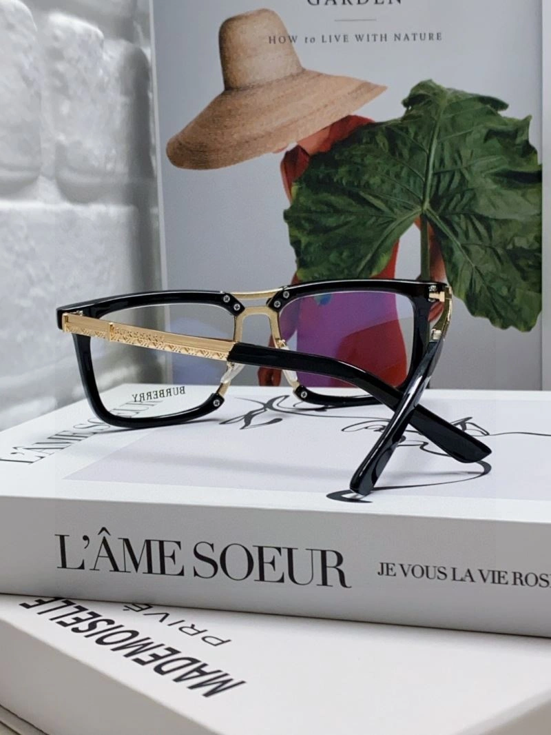Authentic Burberry Sunglasses