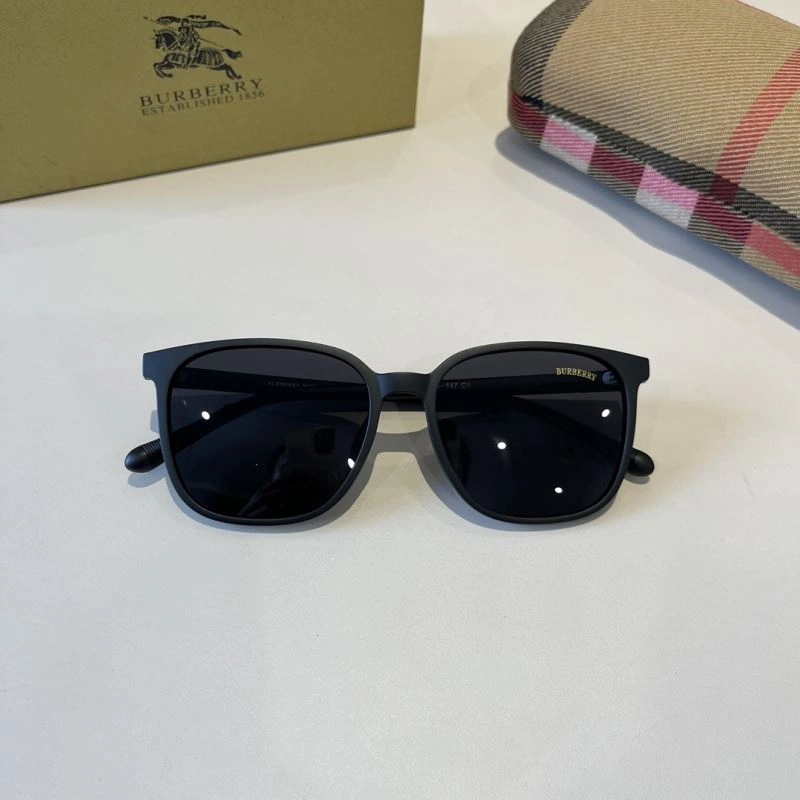 Top match Burberry Sunglasses